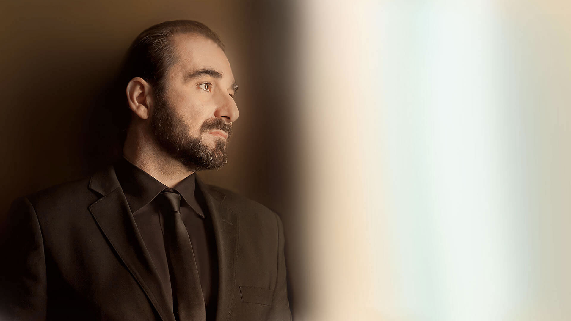 Dimitris Tiliakos - Baritone - About